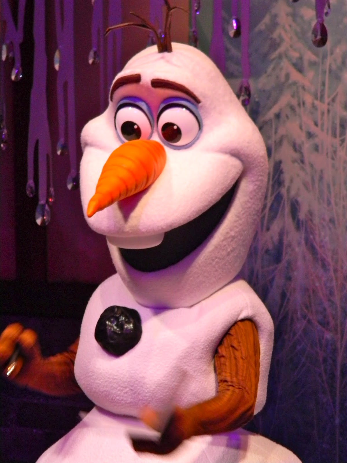 The Mouse Minute (Formerly Brad's Everything Disney Blog): Olaf Is ...