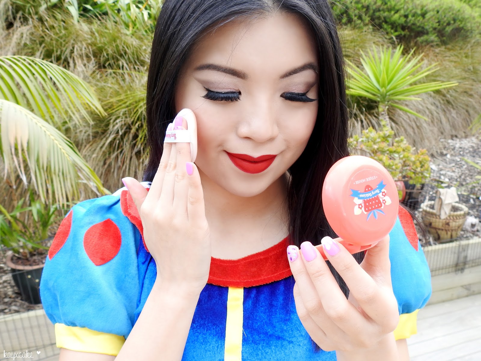 Kay Cake Beauty: Halloween 2017 ♡ Snow White Inspired Makeup & Costume