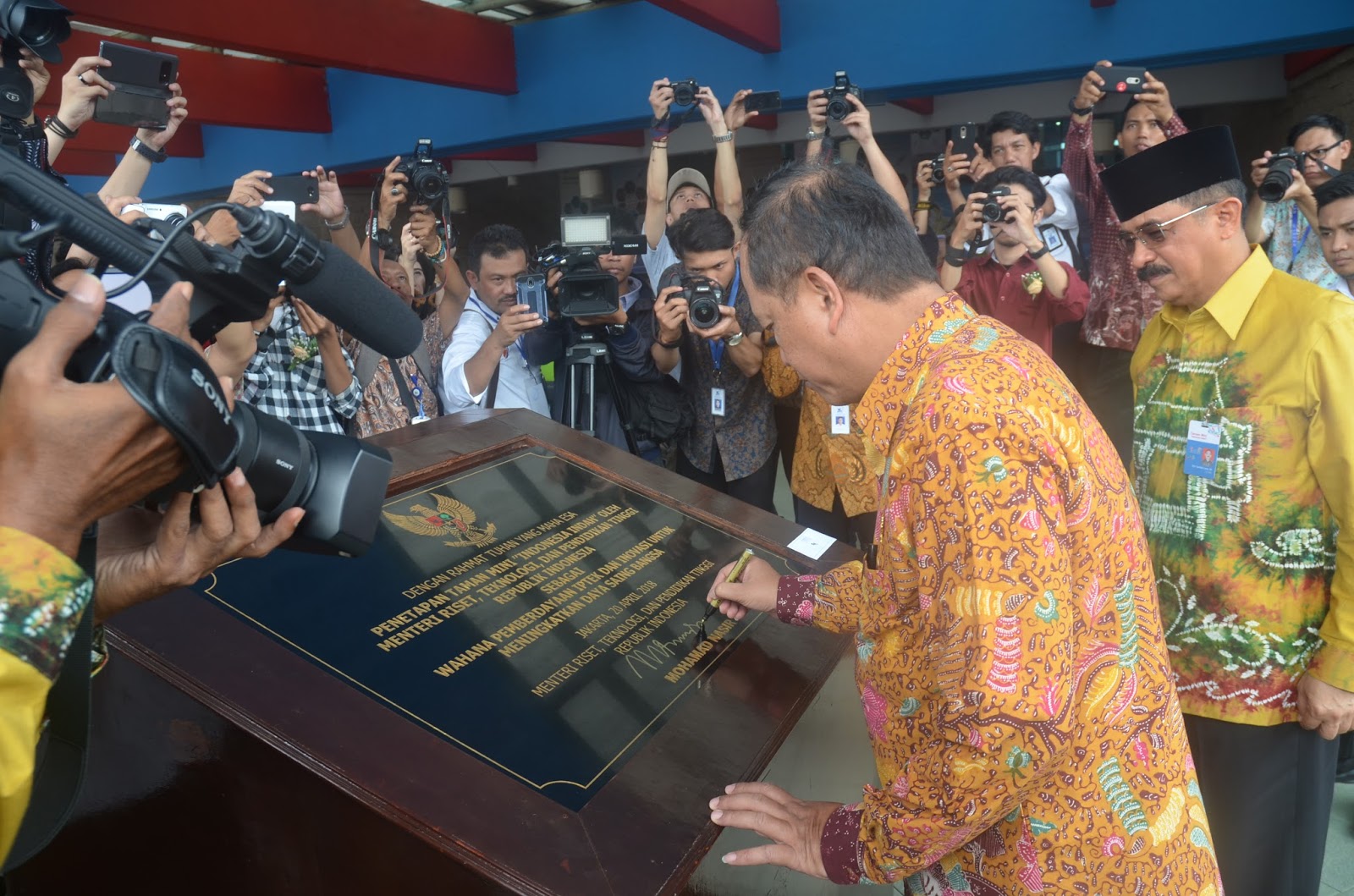 PENEMUAN IPTEK BANGSA INDONESIA TAMPIL DI ISD PP-IPTEK - Pusat Peragaan ...
