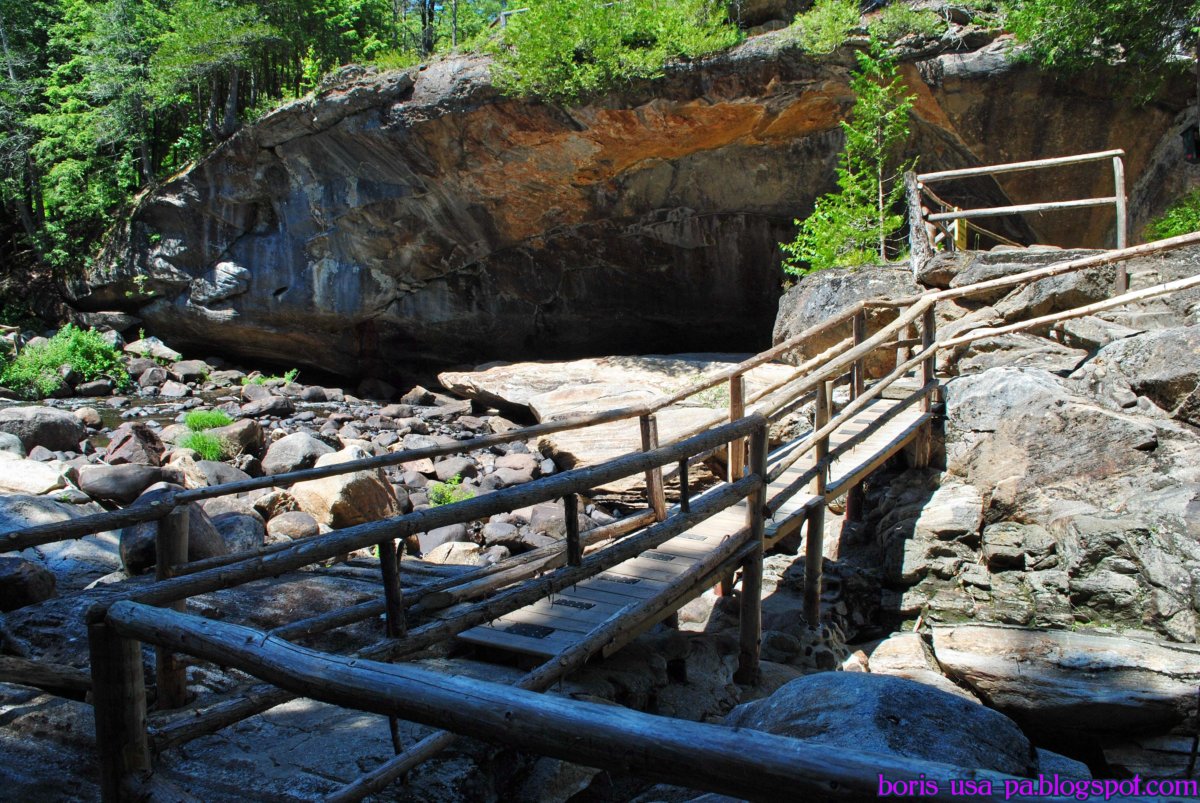 Natural Stone Bridge and Caves Park | Travel from Philadelphia