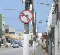 Postes e Suportes das Placas de Trânsito: tipos e características