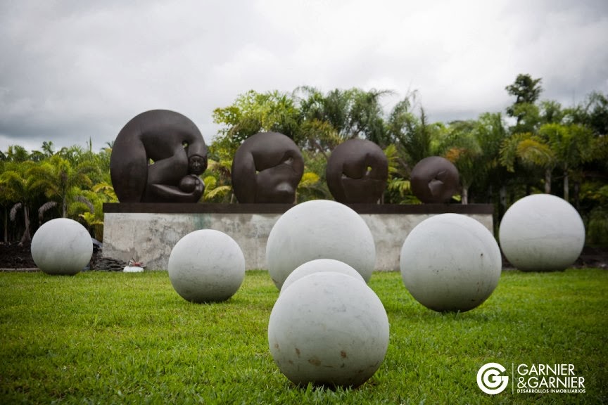 LIVING LIFE IN COSTA RICA blog: Mysterious Costa Rica Stone Spheres on ...