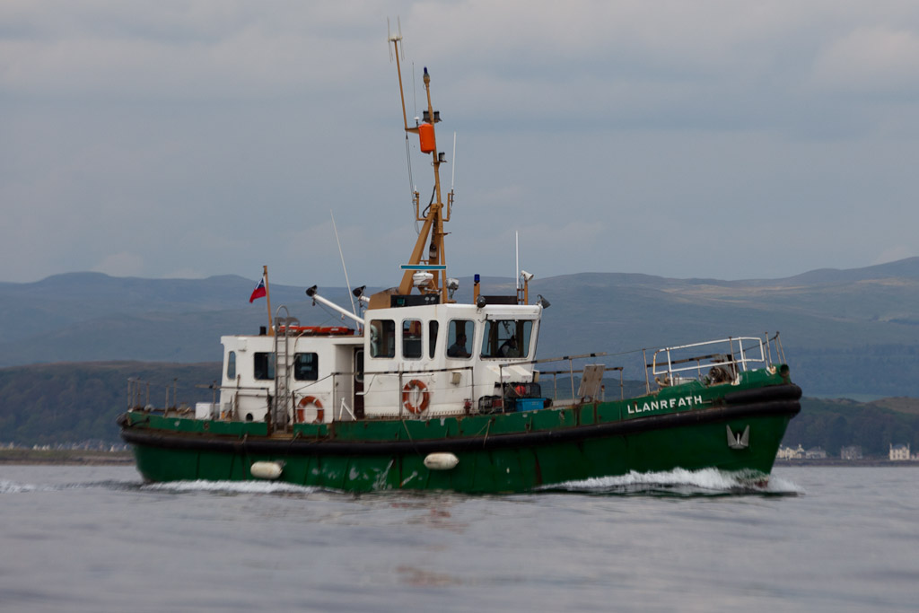 Sea kayaking with seakayakphoto.com: Fish and ships, part two.