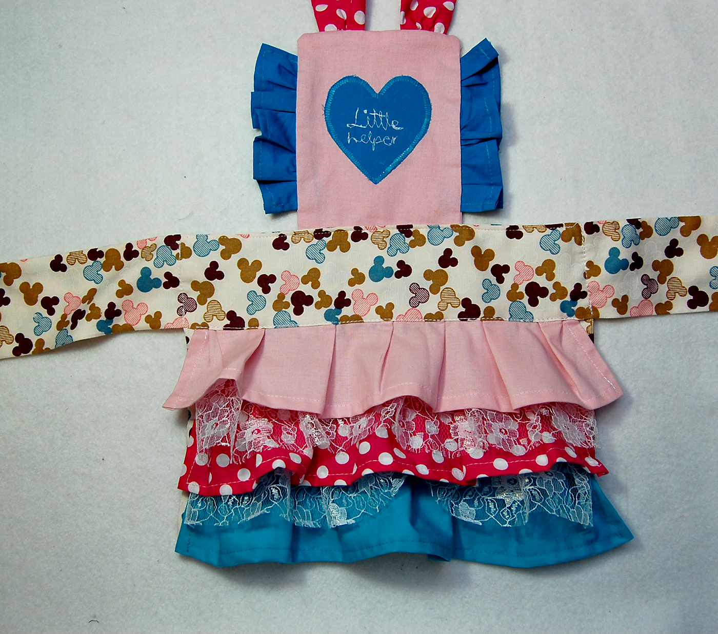 MyColourfulTexture: Cute baby aprons