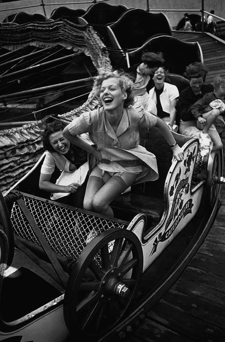 Interesting Vintage Pictures Show Funny Moments of People Riding on ...