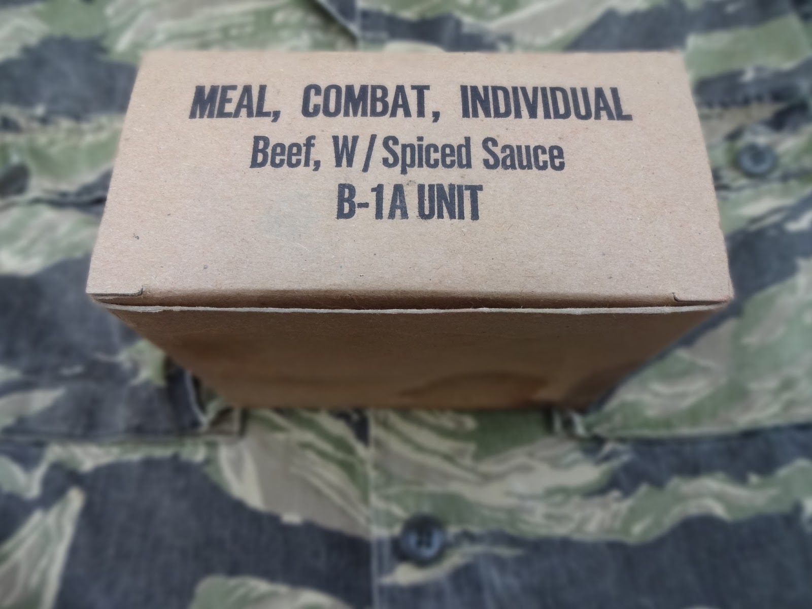 SOUVENEZ-VOUS 44: VIETNAM "C" RATION MEAL COMBAT B-1A UNIT