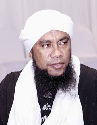 Inilah Profil Lengkap Ustadz Fadlan Garamatan, Da'i Papua Yang Dicintai ...