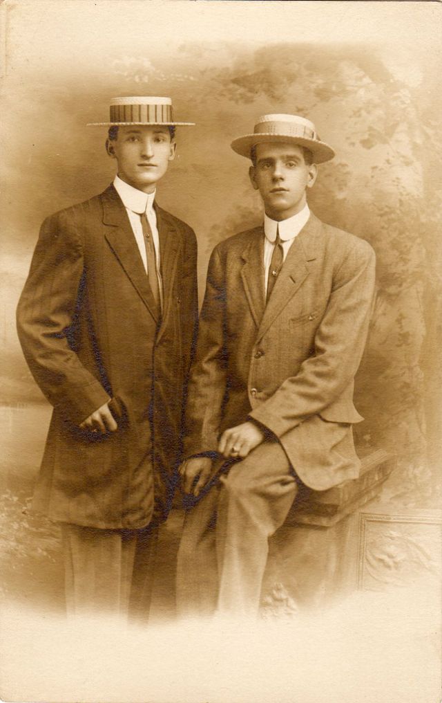 40 Intimate Snapshots Capture Two Men Share Some Quality Time Together ...