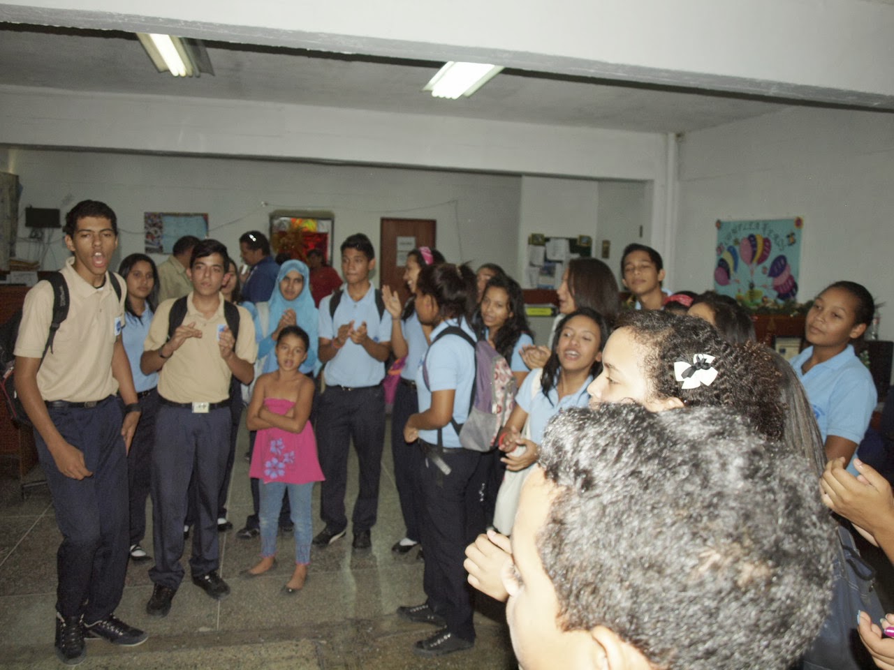 Parranda del Liceo Agustín Codazzi visitó la ZEA | Aragua Potencia ...
