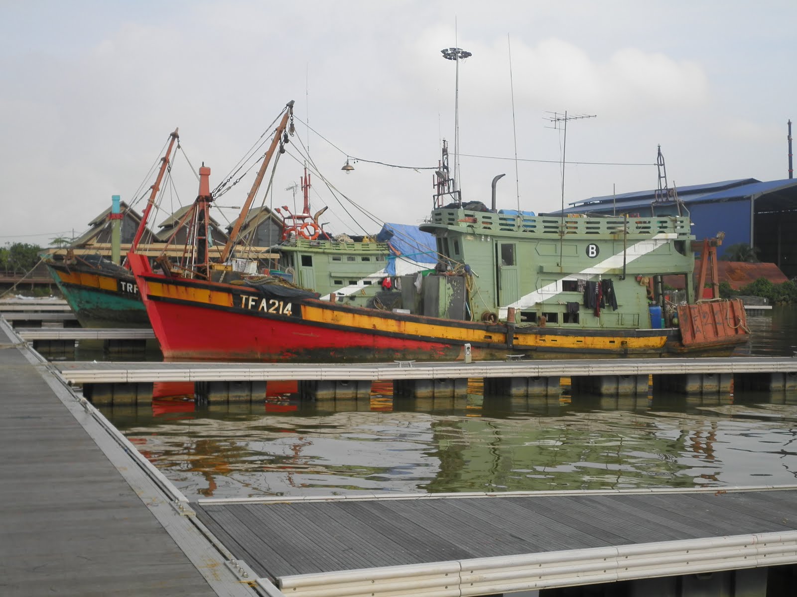 NeLaYaN DaSaR LauT: LAWATAN KE PUSAT NELAYAN dan PEMBUATAN BOT DI ...