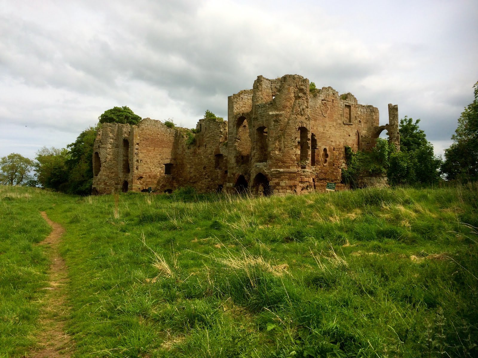 Days out in the Borders : Twizel Castle