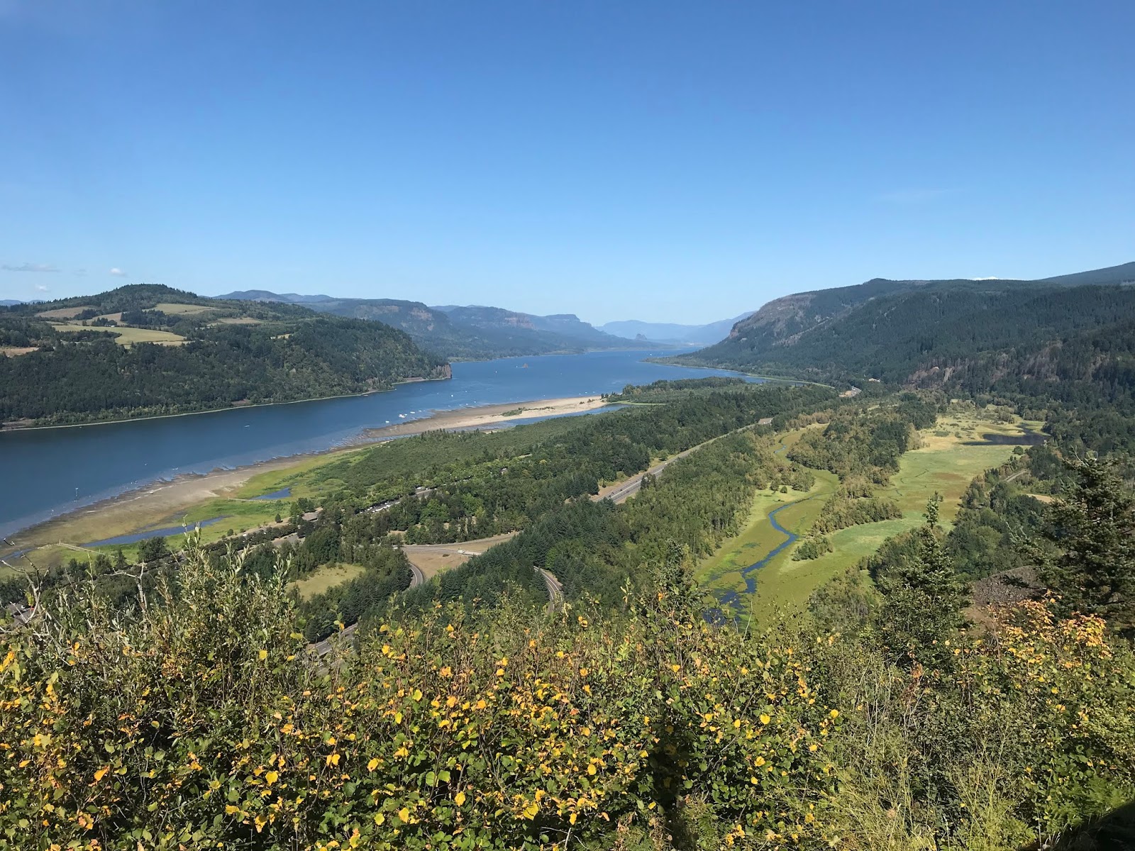 US Route 30/Columbia River Highway; old US 30 on the Historic Columbia ...