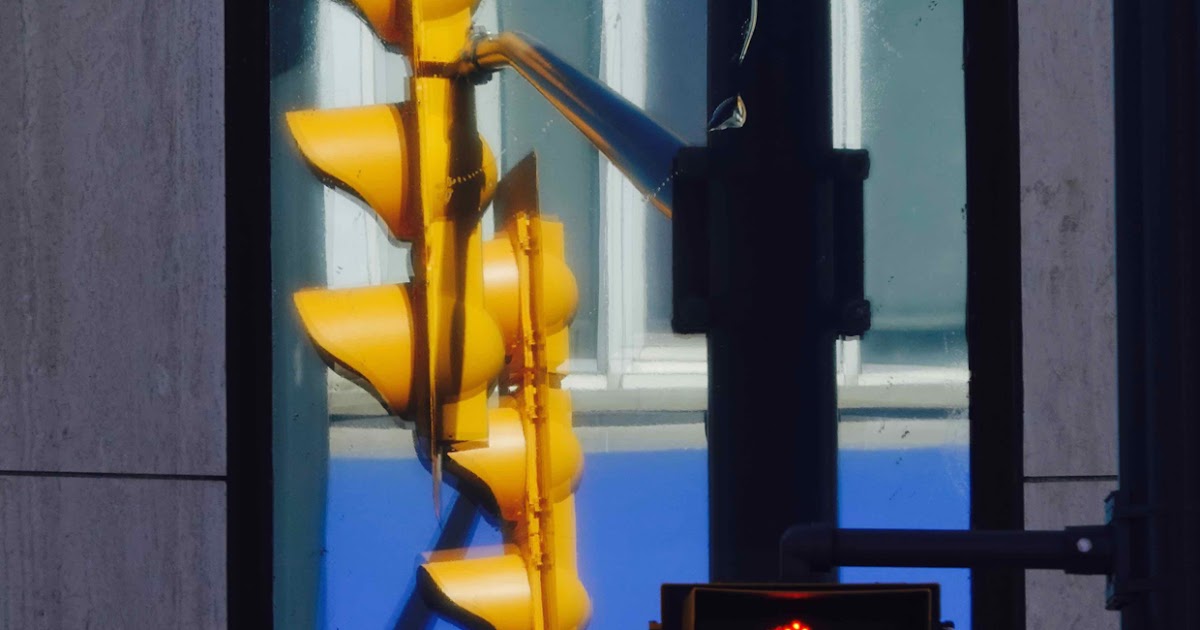 Making Eye Statements: The Gift of Bafflement