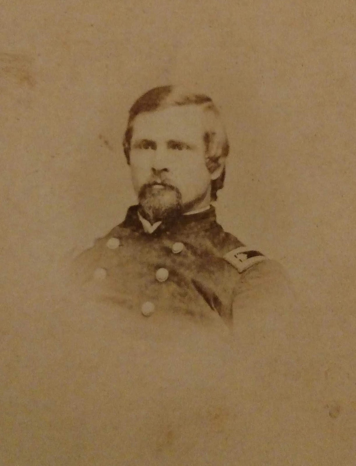 “Skinned out for Memphis like Tam O’ Shanter with the devil after him ...