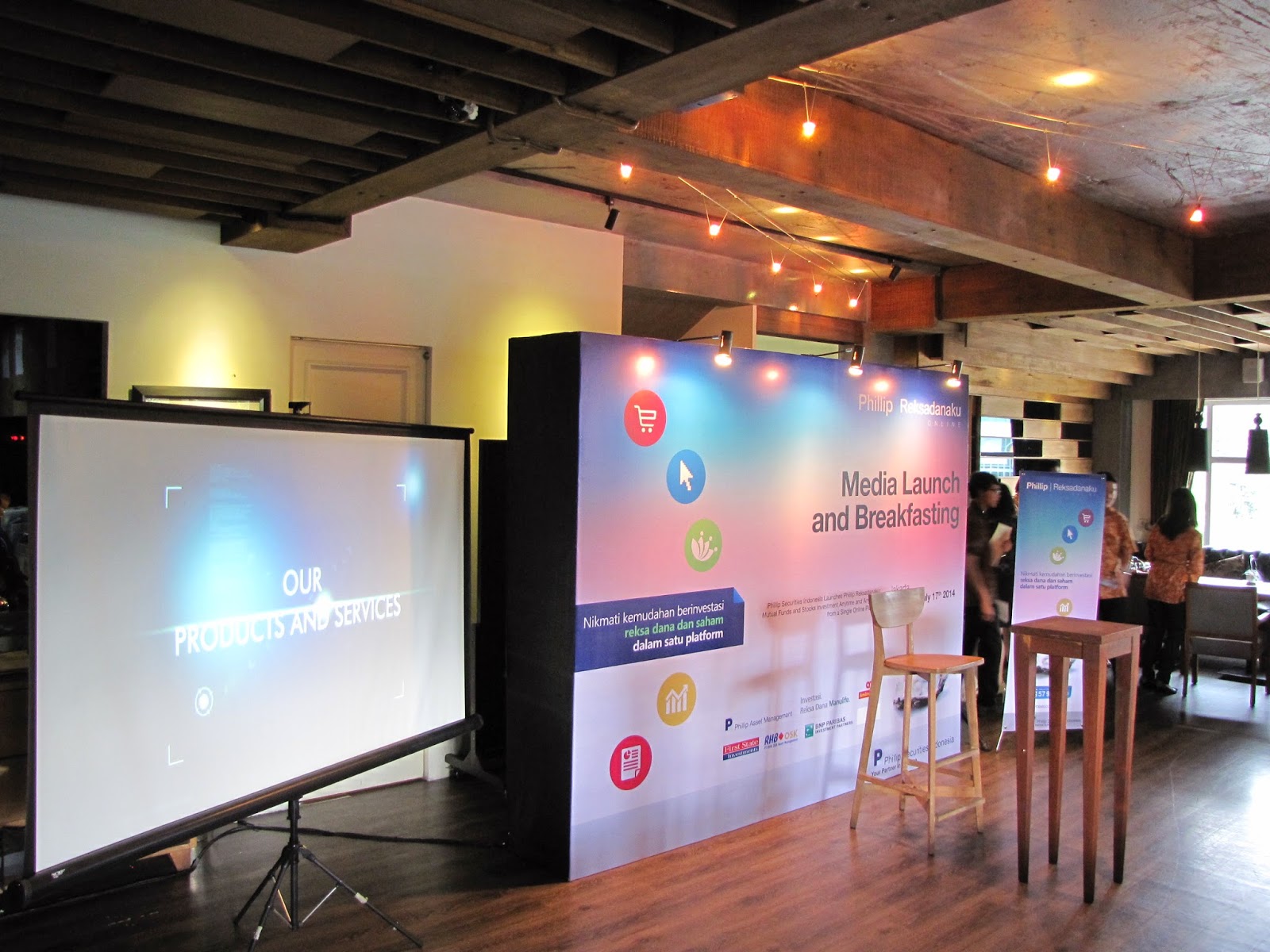 Phillip Securities Indonesia Menggelar “Media Launching and ...