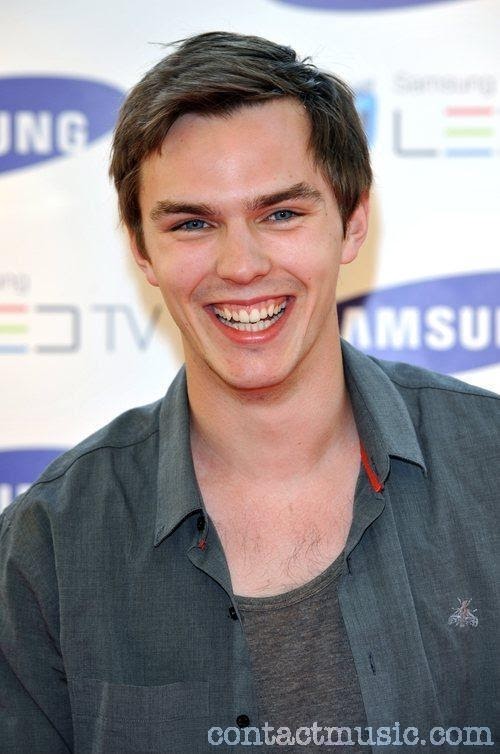 Zac naked ass: Nicholas Hoult chest hair naked Sam Huntington Niall ...