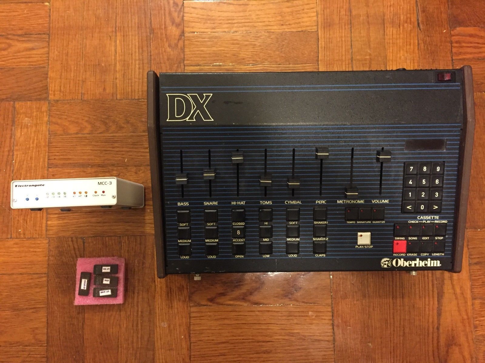 MATRIXSYNTH: Vintage Oberheim Dx Drum Machine + Linndrum Eproms ...