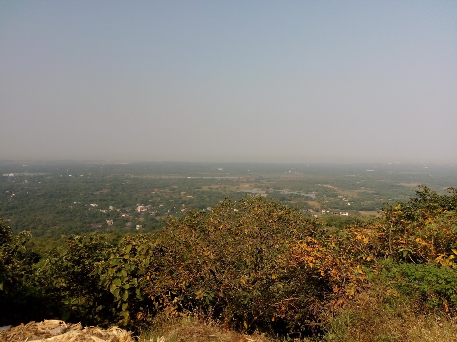 Parnera Fort atop Parnera Hill in Atul near Valsad in Gujarat (India ...
