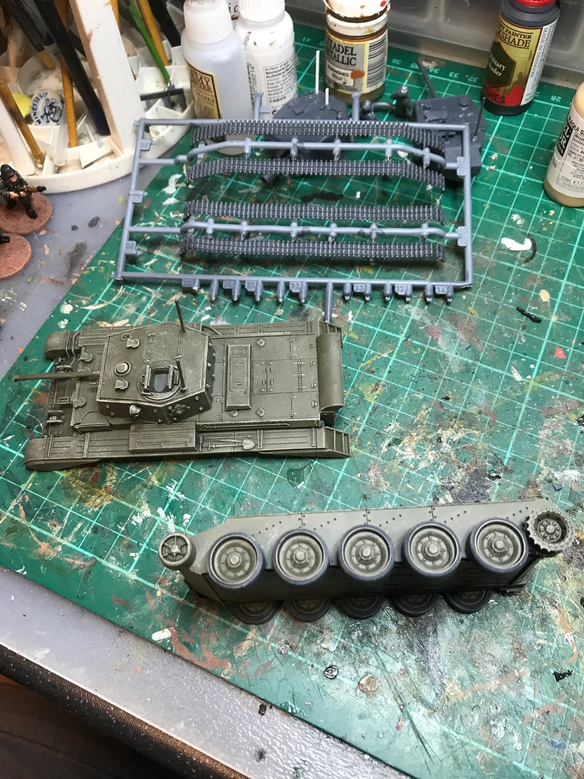 Tim's Tanks: 1/56th (28mm) Cromwell & Churchill Tanks - from Warlord Games