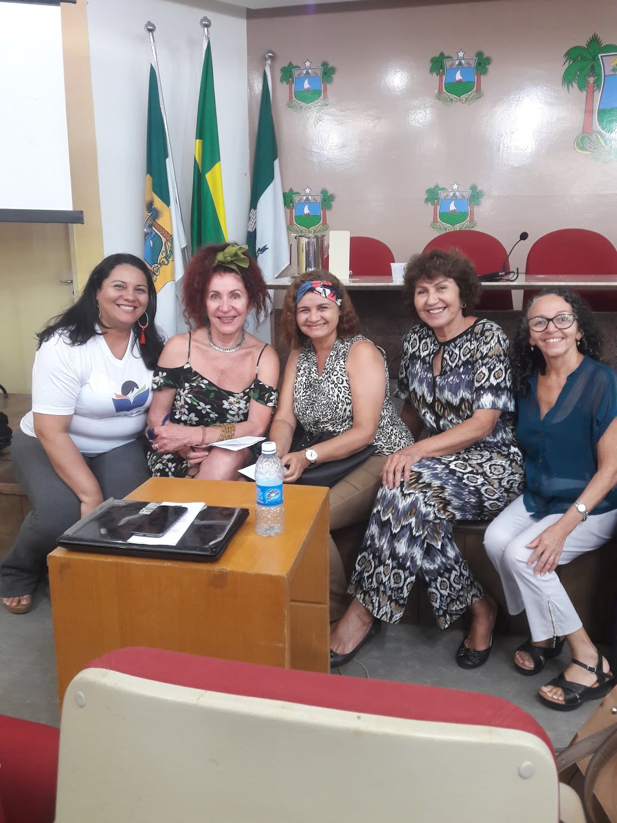 JANIA SOUZA SPVARN CULTURAL: KINHA COSTA LANÇA FAMÍLI ARCO-ÍRIS NA SEEC ...