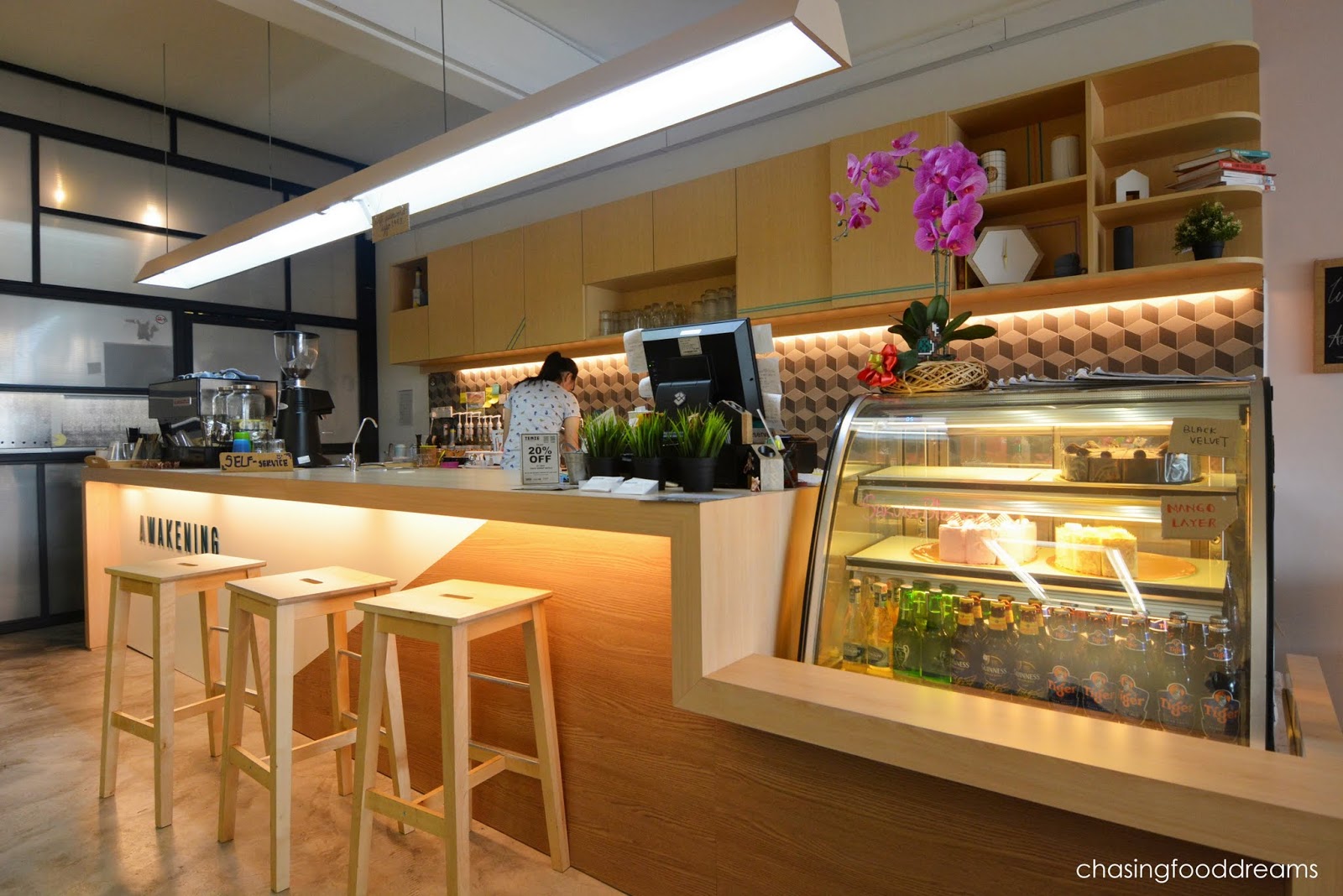 CHASING FOOD DREAMS: Awakening Café by Iggo @ Klang
