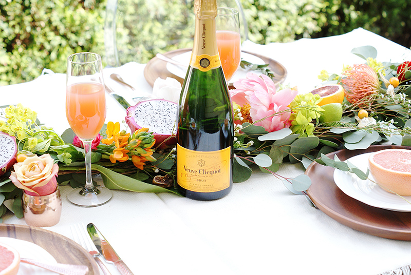 The Party Society: Citrus Brunch with DIY Fruit Garland Centerpiece