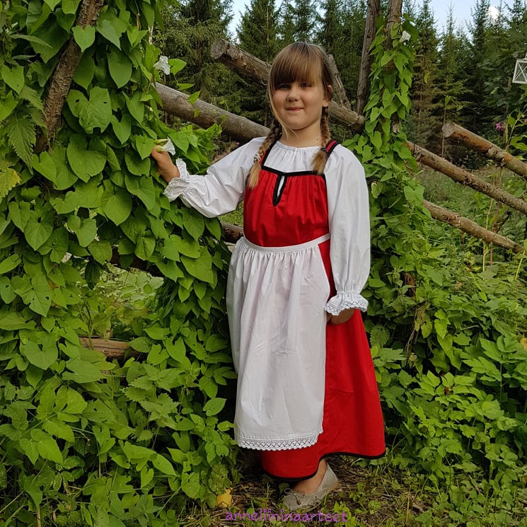 Anneliinin Aarteet : Feresi tytölle