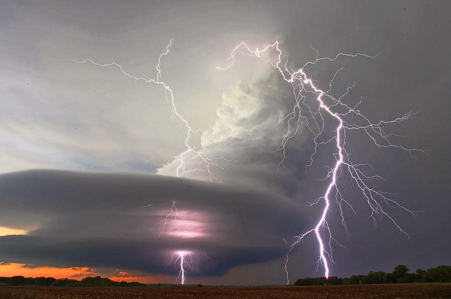 Foto-Foto Awan Badai diatas Great Plains | Pos Hari Ini