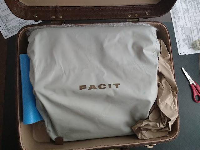 Forgotten Technology: How to pack typewriter for shipping