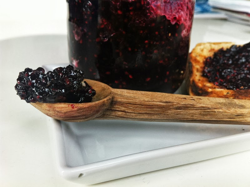 SIMPLE BRAMBLE BLACKBERRY JAM | WILD & GRIZZLY