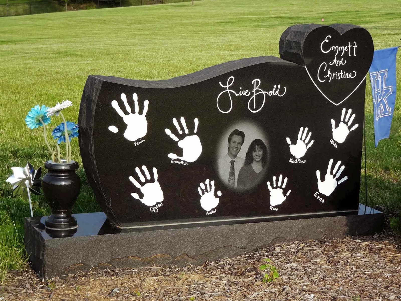 Geographically Yours Cemeteries: June 2014