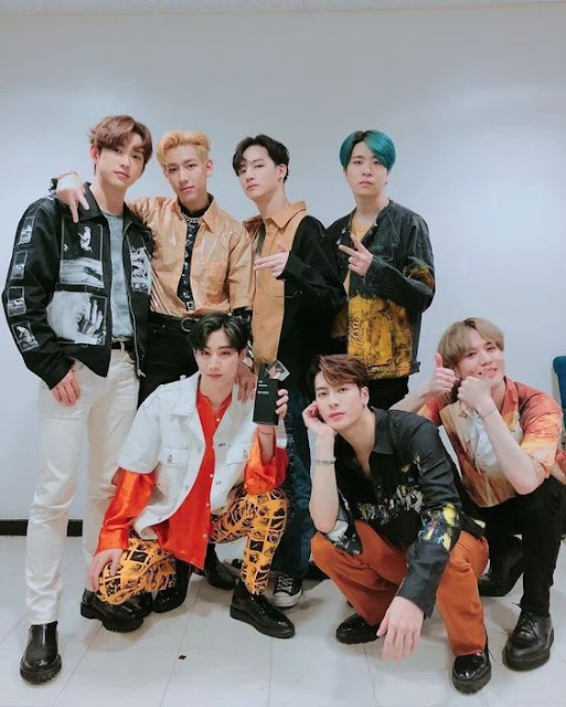 10 Nama Fandom KPop Terkenal dan Arti Di Baliknya - Indofankor