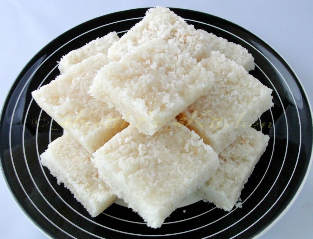 Krithi's Kitchen: Thengai Burfi / Coconut Fudge - Wish you a Happy ...