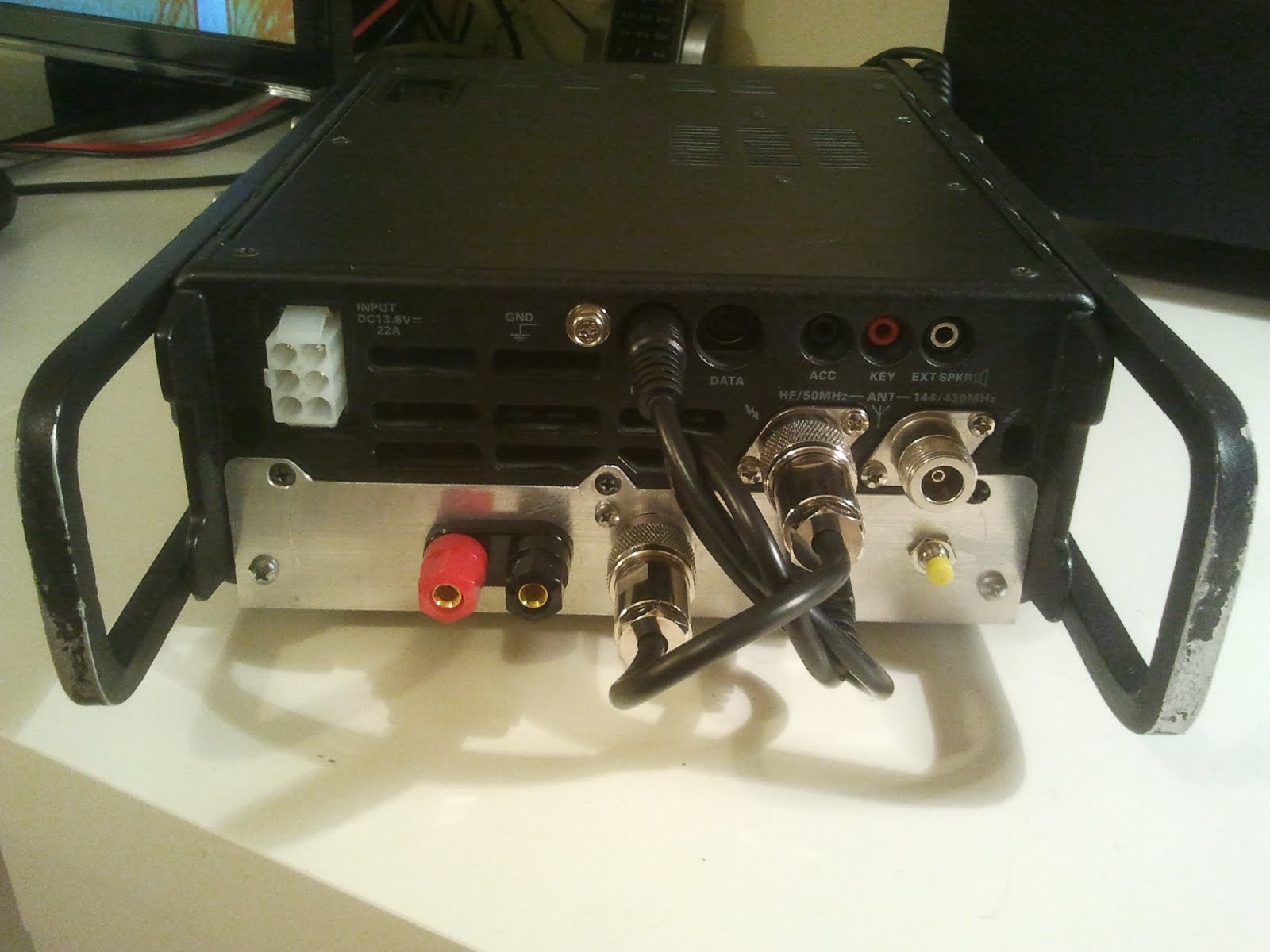 EC1CW's Ham Radio Blog: Yaesu FT-897D with internal YT-100 antenna tuner