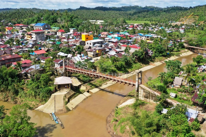 Photo of the newly constructed hanging bridge in Jipapad, E. Samar ...