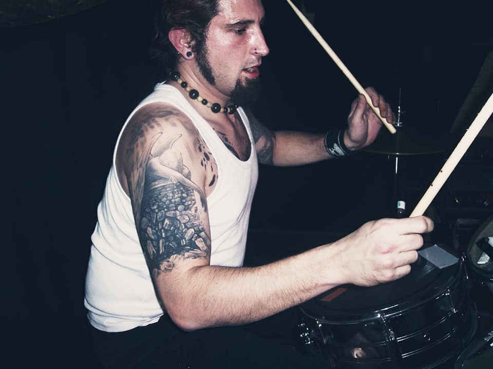 Morte de membro original dos Benighted