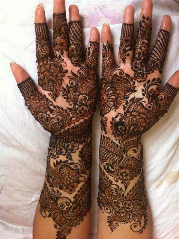 20+ Beautiful Mehndi Designs For Inspiration