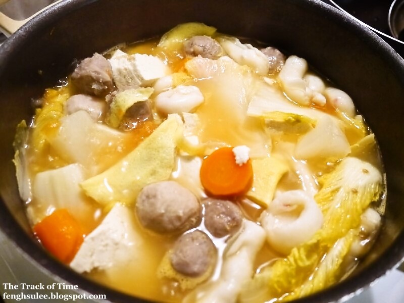 Hot Pot Party of Chinese New Year's Eve | The Track of Time