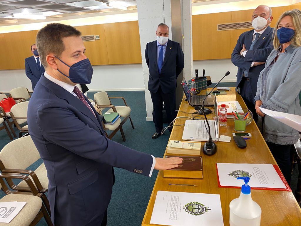 JOSÉ RAMON CARRASCO ARCE: UN VILLANOVENSE AL FRENTE DE LOS PROCURADORES ...