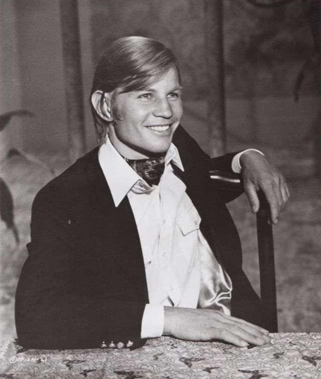 Portrait Photos of Michael York in the 1960s and ’70s ~ Vintage Everyday