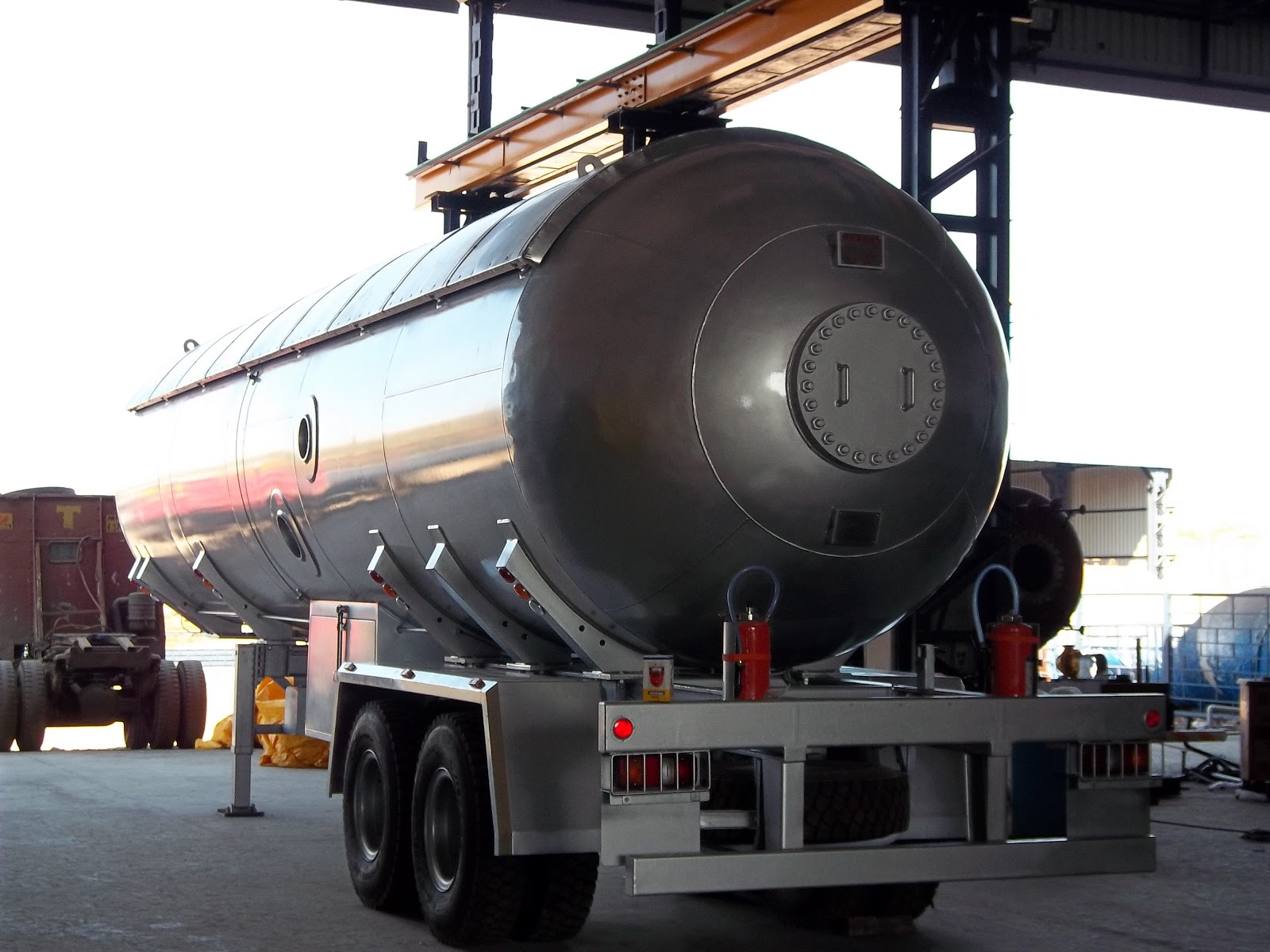 LPG TANK - BNH GAS TANKS: LPG Semi Trailer Tanker