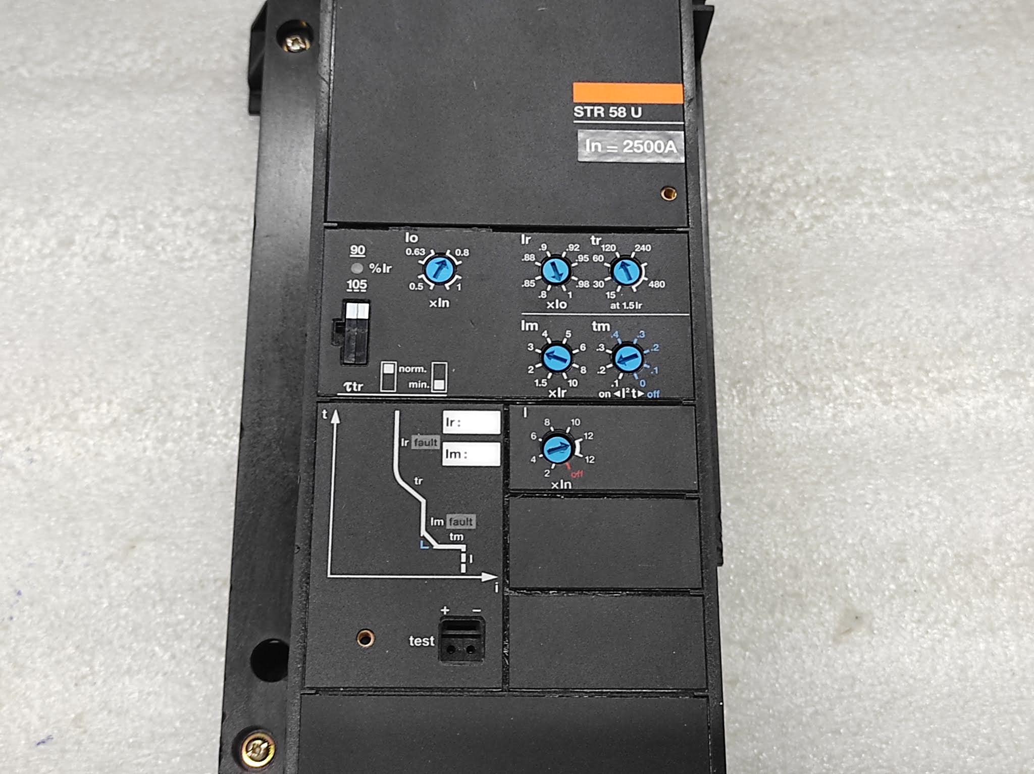 MERLIN GERIN SCHNEIDER STR 58 U TRIP UNIT 2500A STR58U