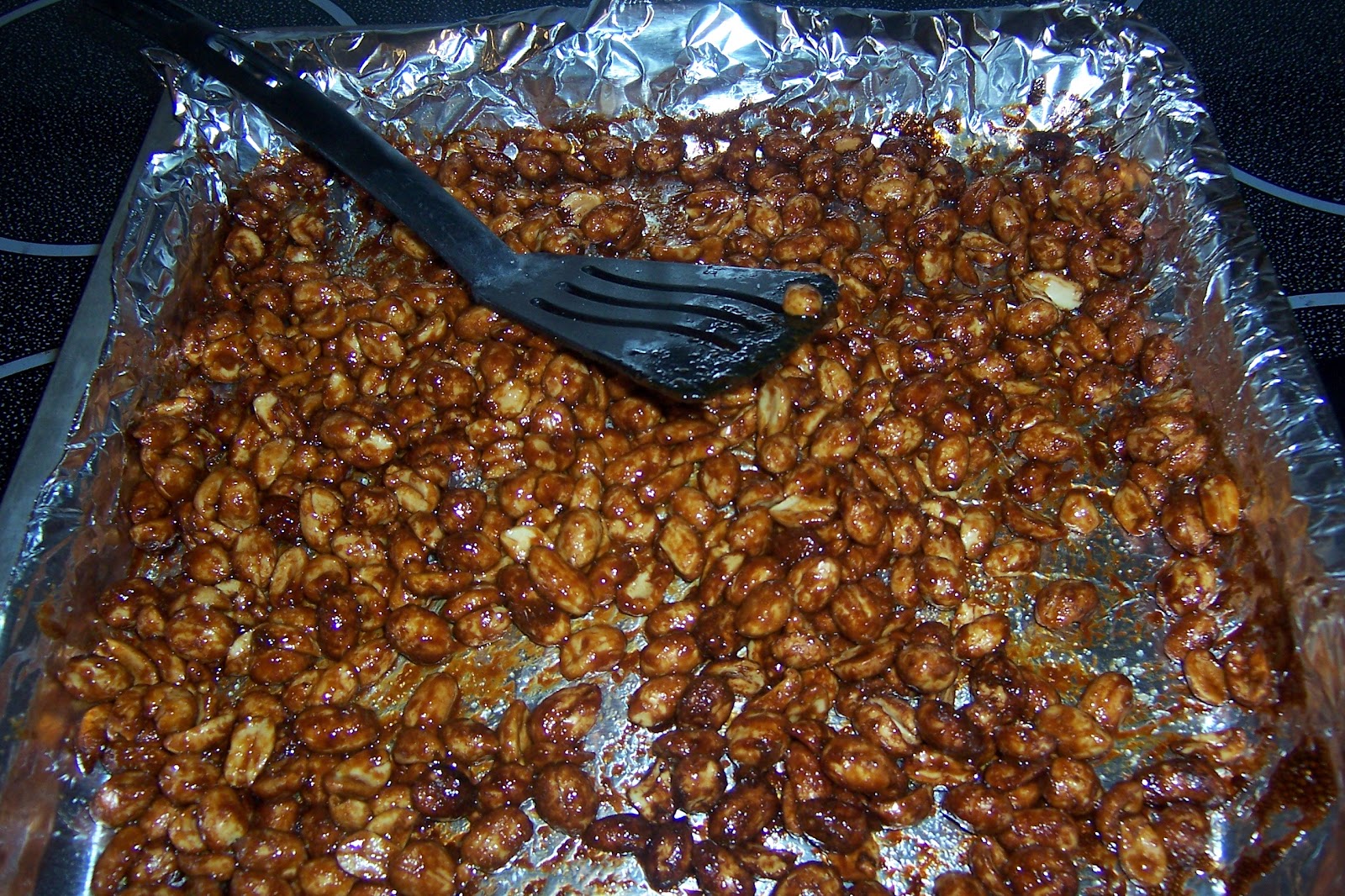 Kelly's Creations: Honey Roasted Peanuts