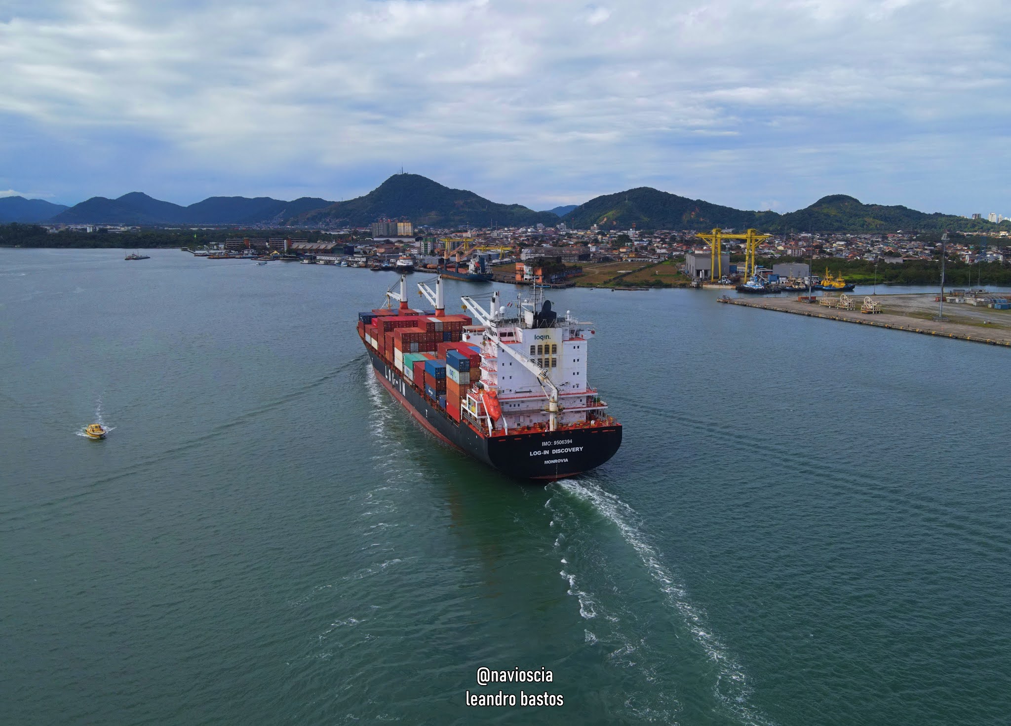 Navios de Santos & CIA: navio LOG-IN DISCOVERY