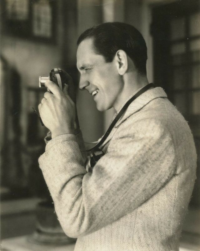 35 Vintage Portrait Photos of American Actor Fredric March in the 1930s ...