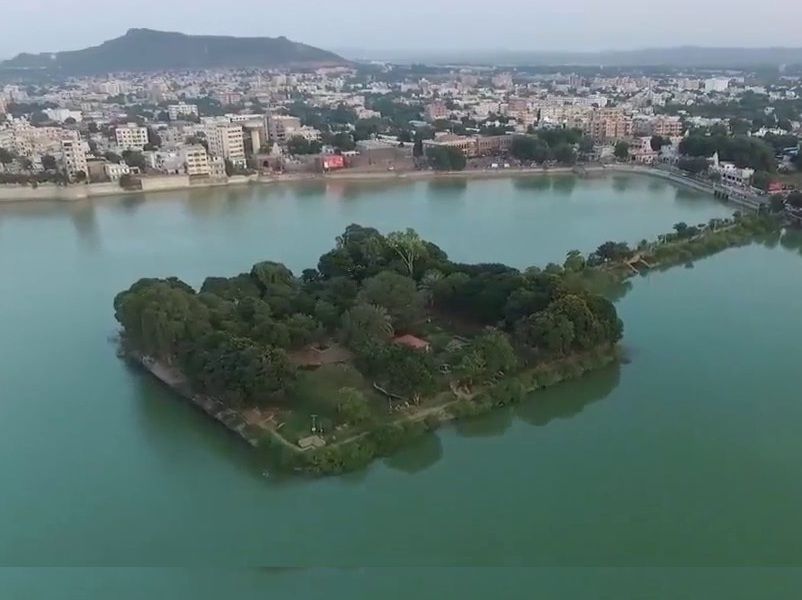 Hamirsar lake, Hamirsar lake history, Hamirsar lake Bhuj Gujarat ...