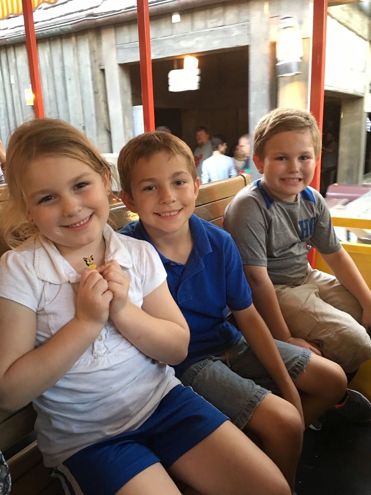 The Munns Family: Disney Days Are Our Favorite Days...