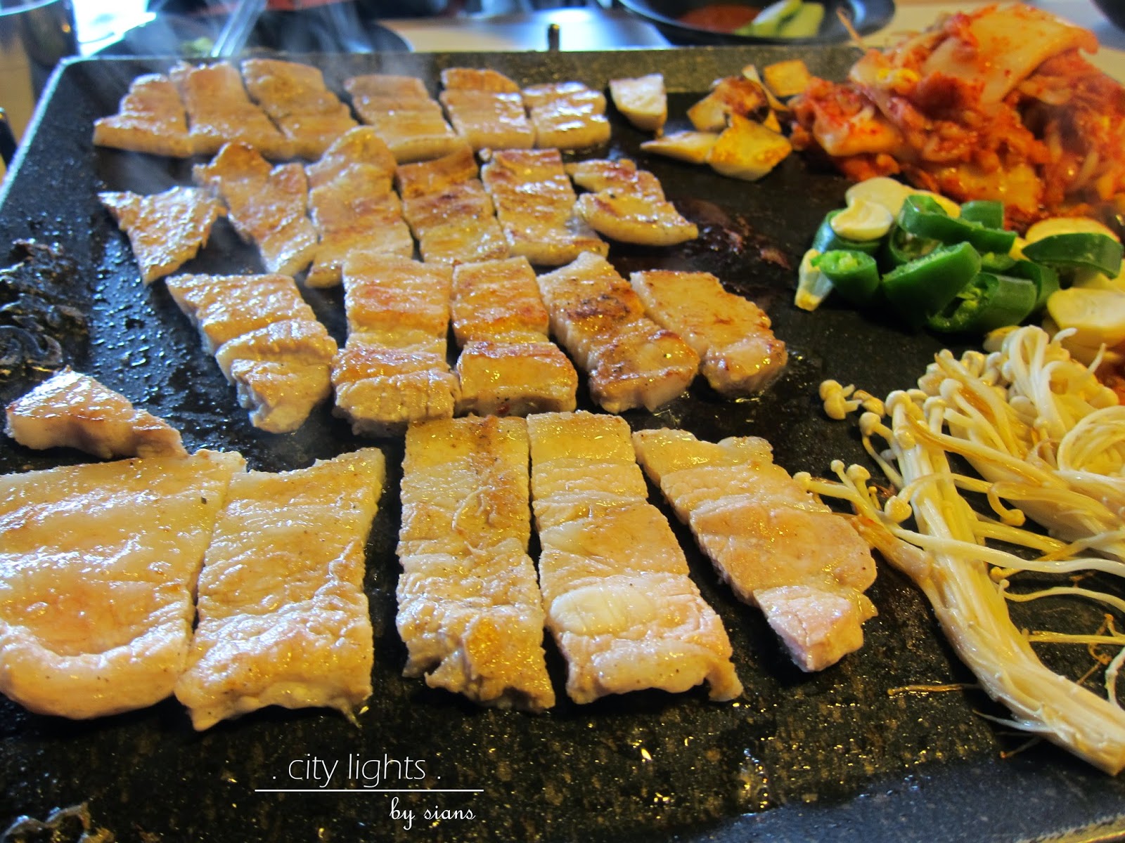palsaik korean bbq at solaris mon't kiara | city lights