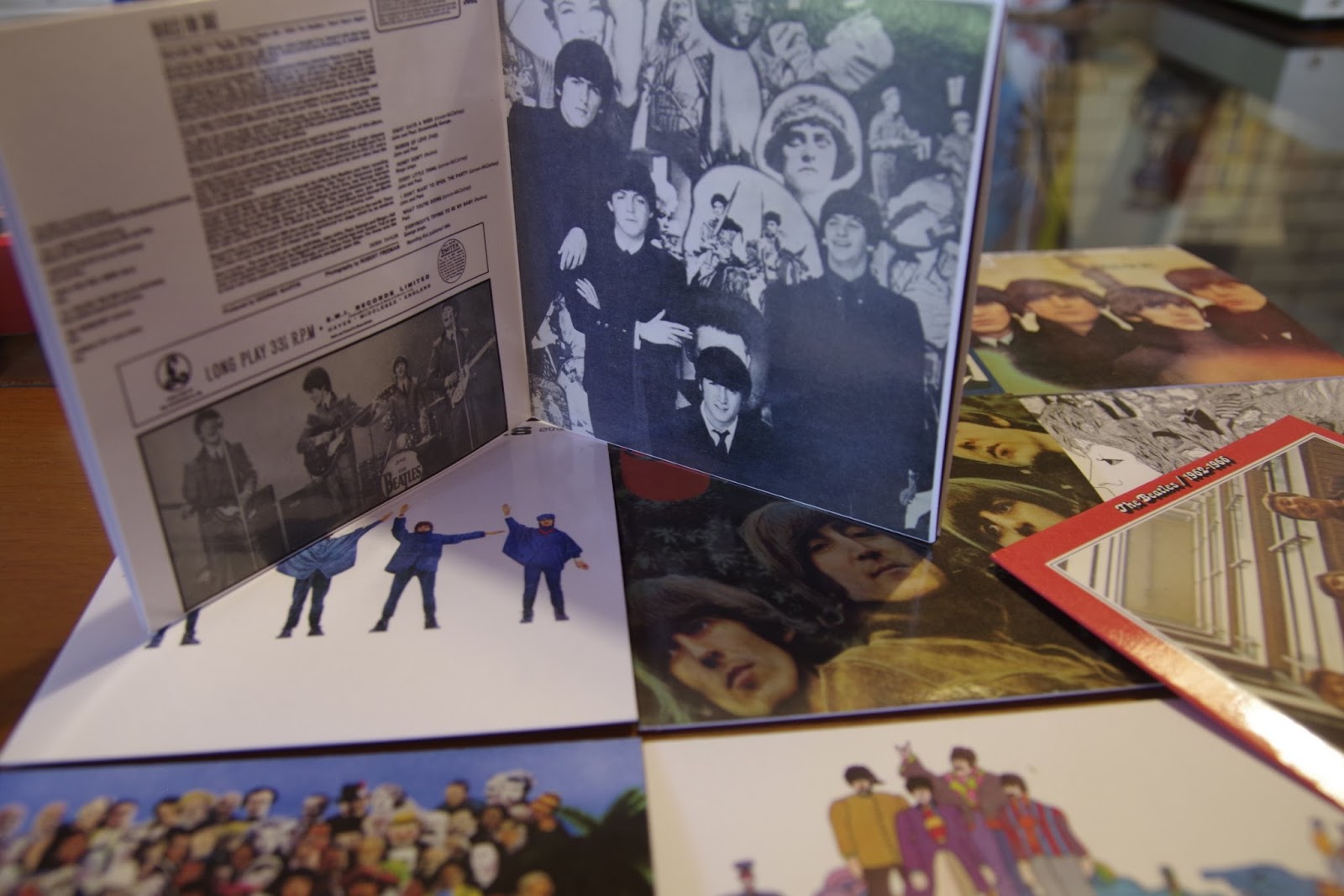Beatle Collector: THE BEATLES - TUBE CUT COLLECTION ARCHIVES MINI LP ...