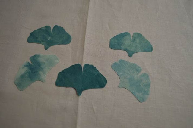 Art Threads: Craftsman Gingko Table Scarf